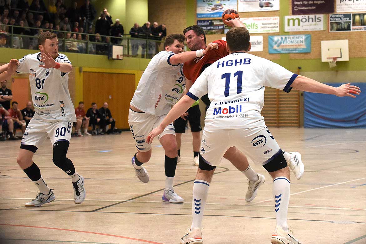 Rot für Niklas Ranft und Teufelskerl Henri Wommelsdorf lassen Barmbek ...