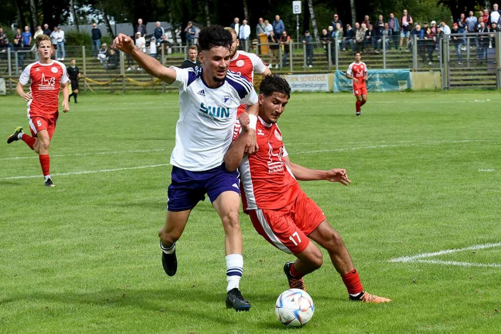 Rocco Leeser läßt Startelf durchspielen – VfR Neumünster gewinnt 4:2 ...