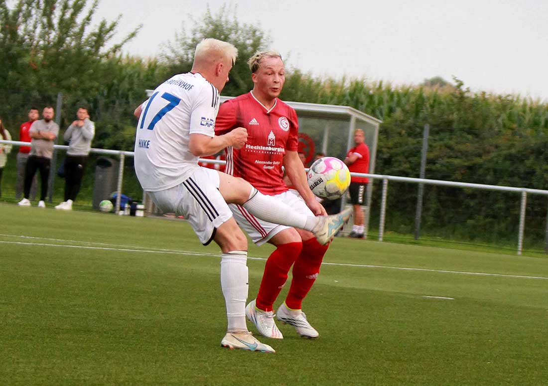 Niklas Wolf steigt in die Oberliga auf – aus Gettorf nach Eckernförde ...