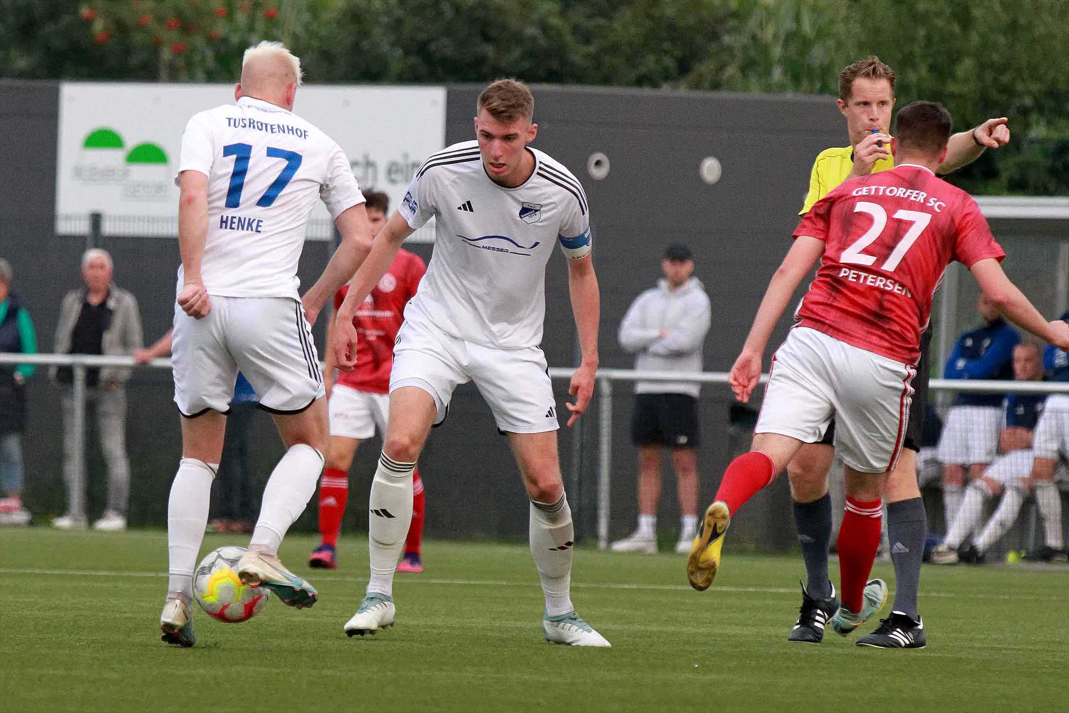 Doppelschlag von Rotenhofs Kenneth Traulsen knockt starke Dörpumer aus ...