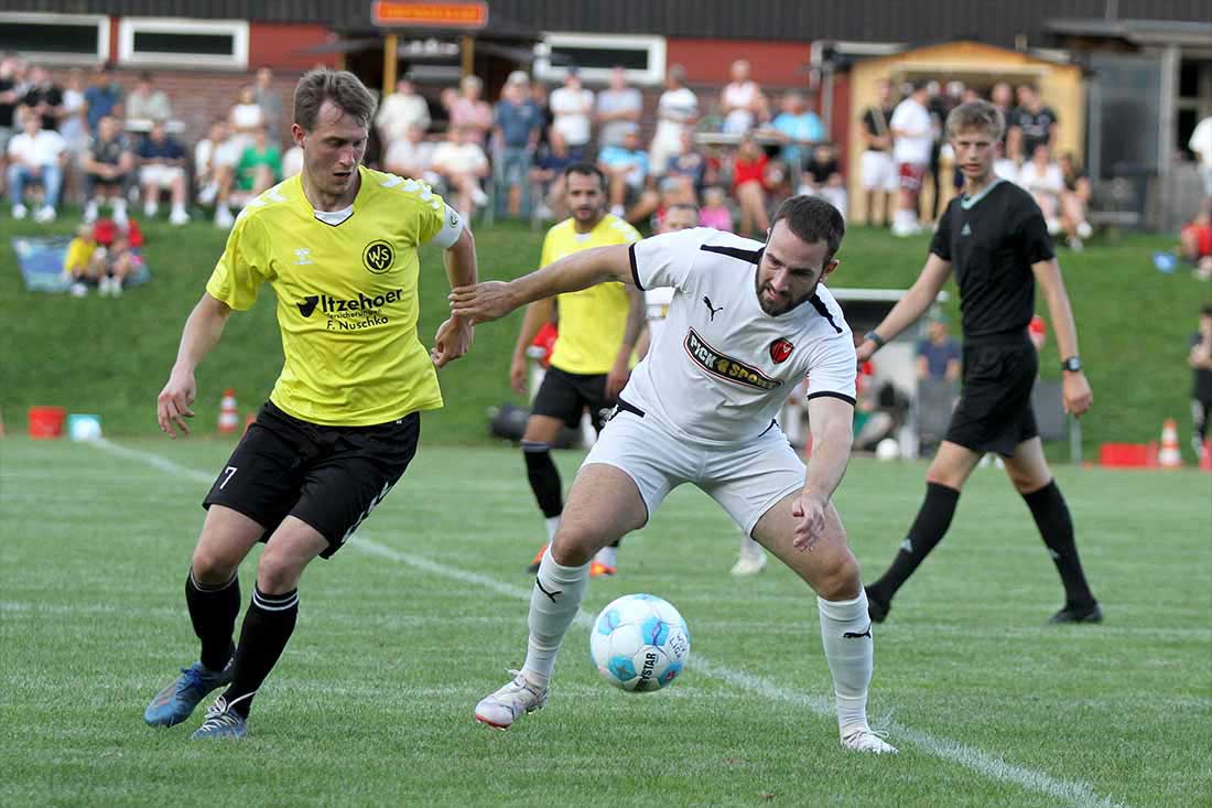 Ins Finale: Wiker SV mit 3:1 gegen Landesligisten RS Kiel im Kreispokal ...