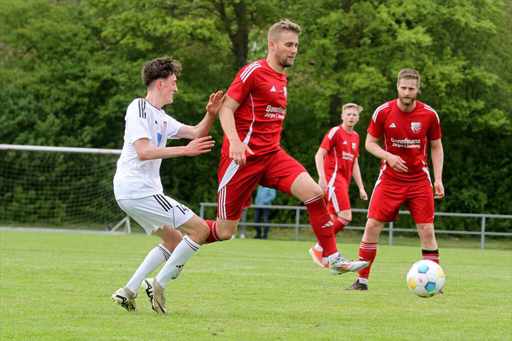 Konkurrenz punktet – Dänischenhagen bleibt dran mit 4:0 gegen Flintbek ...